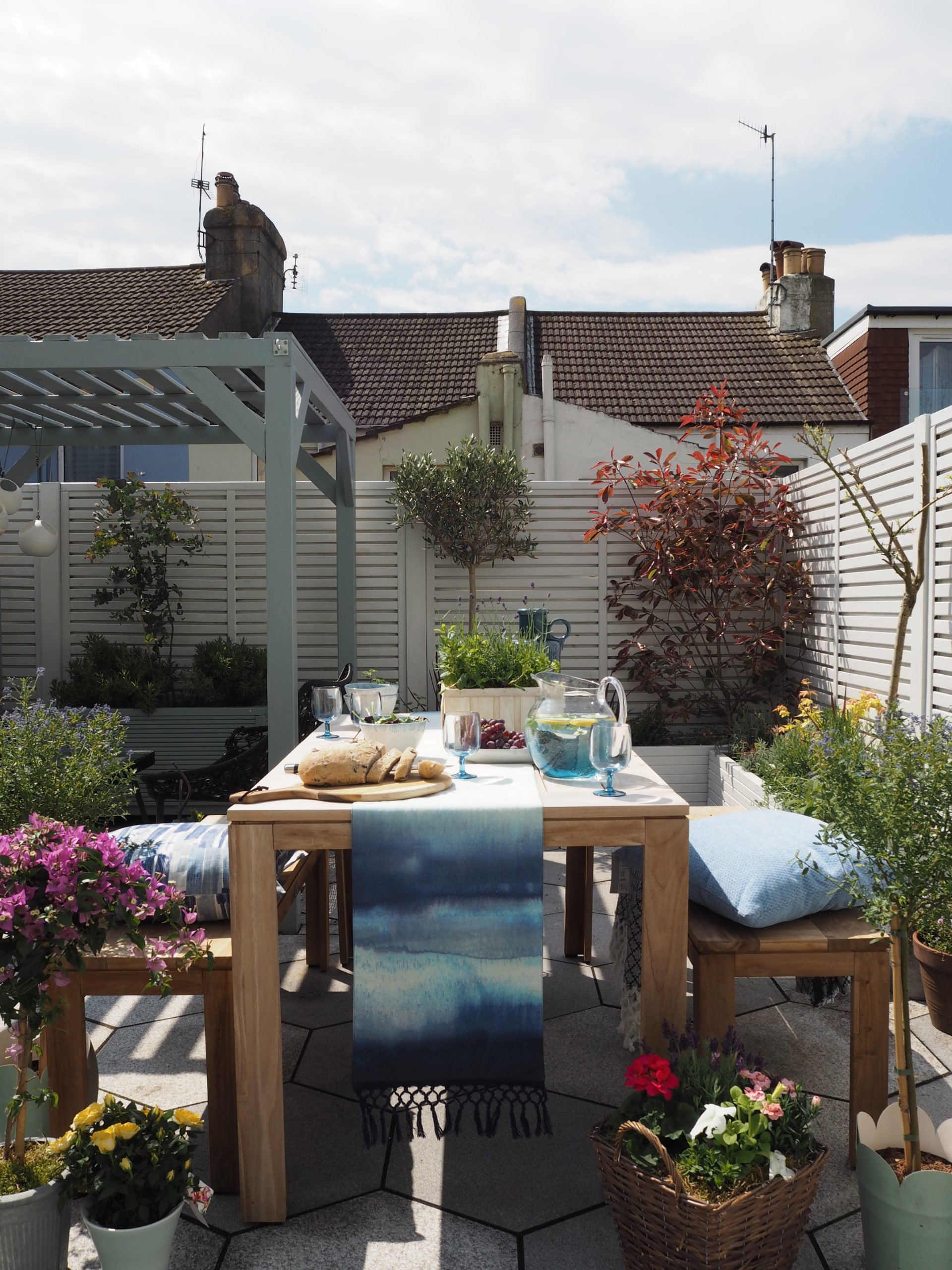 Al Fresco Dining Ideas For Your Garden | Maxine Brady