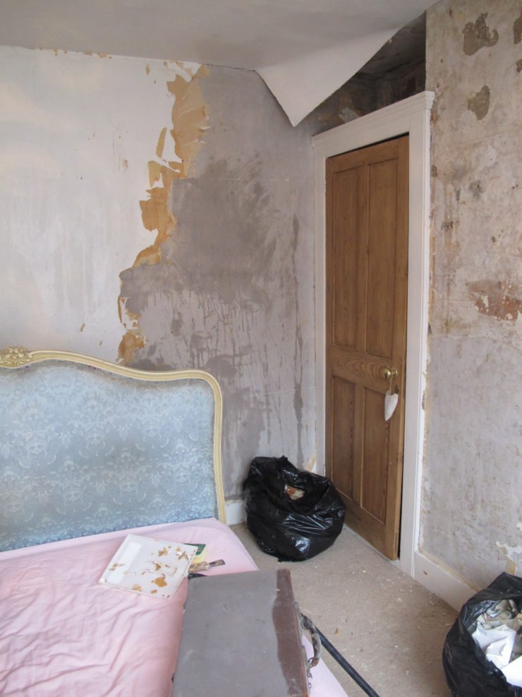 How To DIY Distressed Walls At Home | Maxine Brady