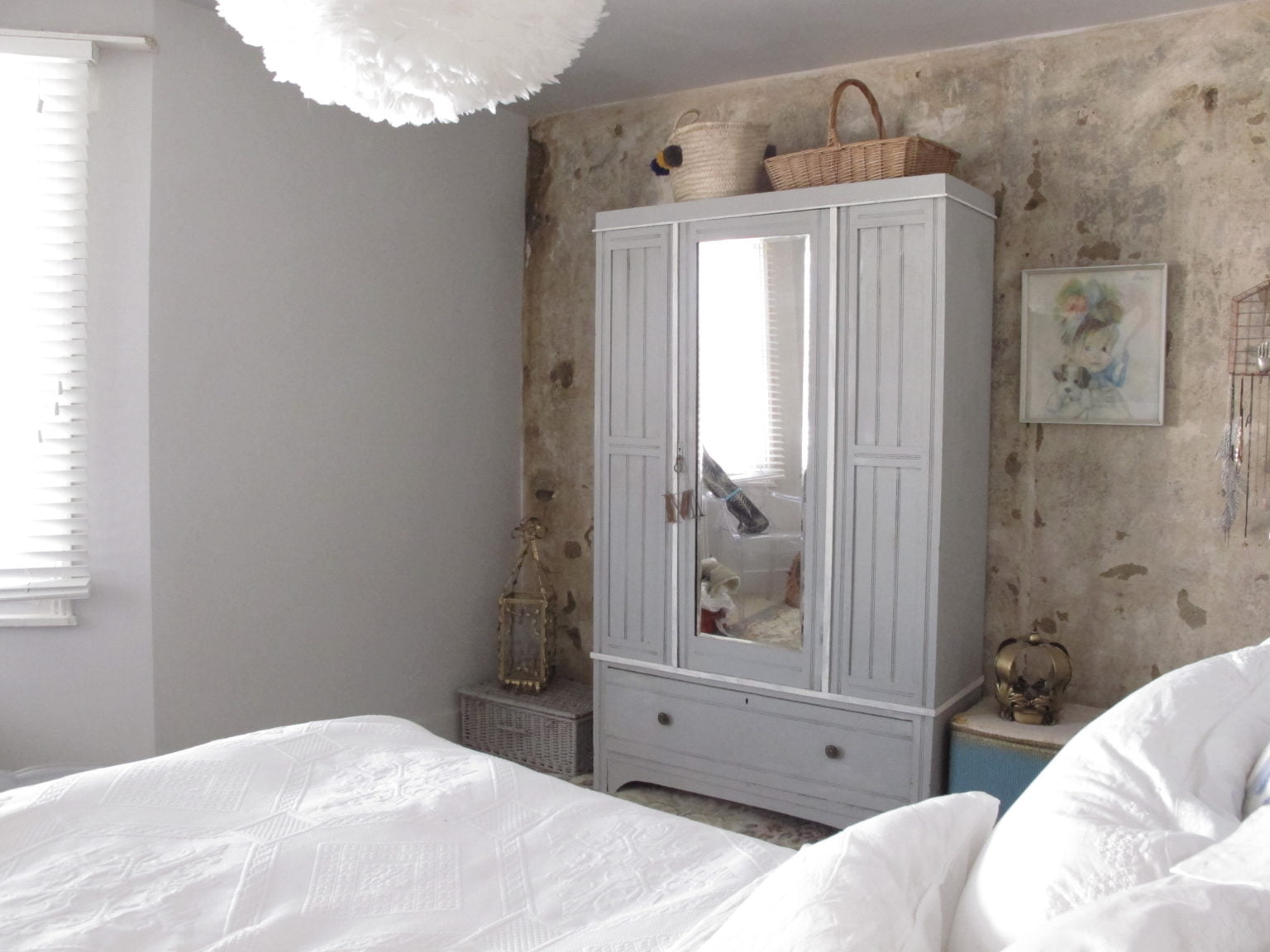 How To DIY Distressed Walls At Home | Maxine Brady