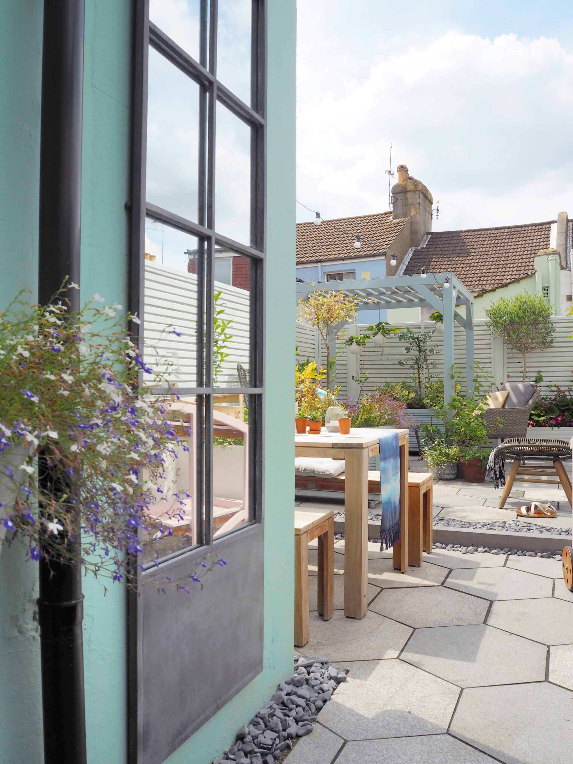 The Best Garden Paint Colours & Clever DIY Projects For You To Try ...