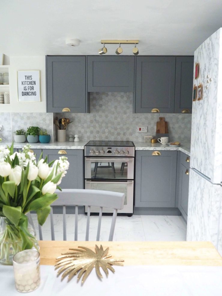 Don't Miss This Amazing Kitchen Makeover - With Before & Afters
