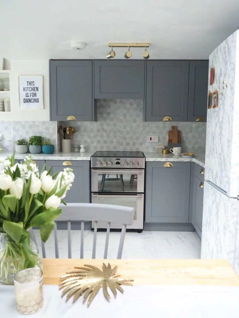 Don't Miss This Amazing Kitchen Makeover - With Before & Afters