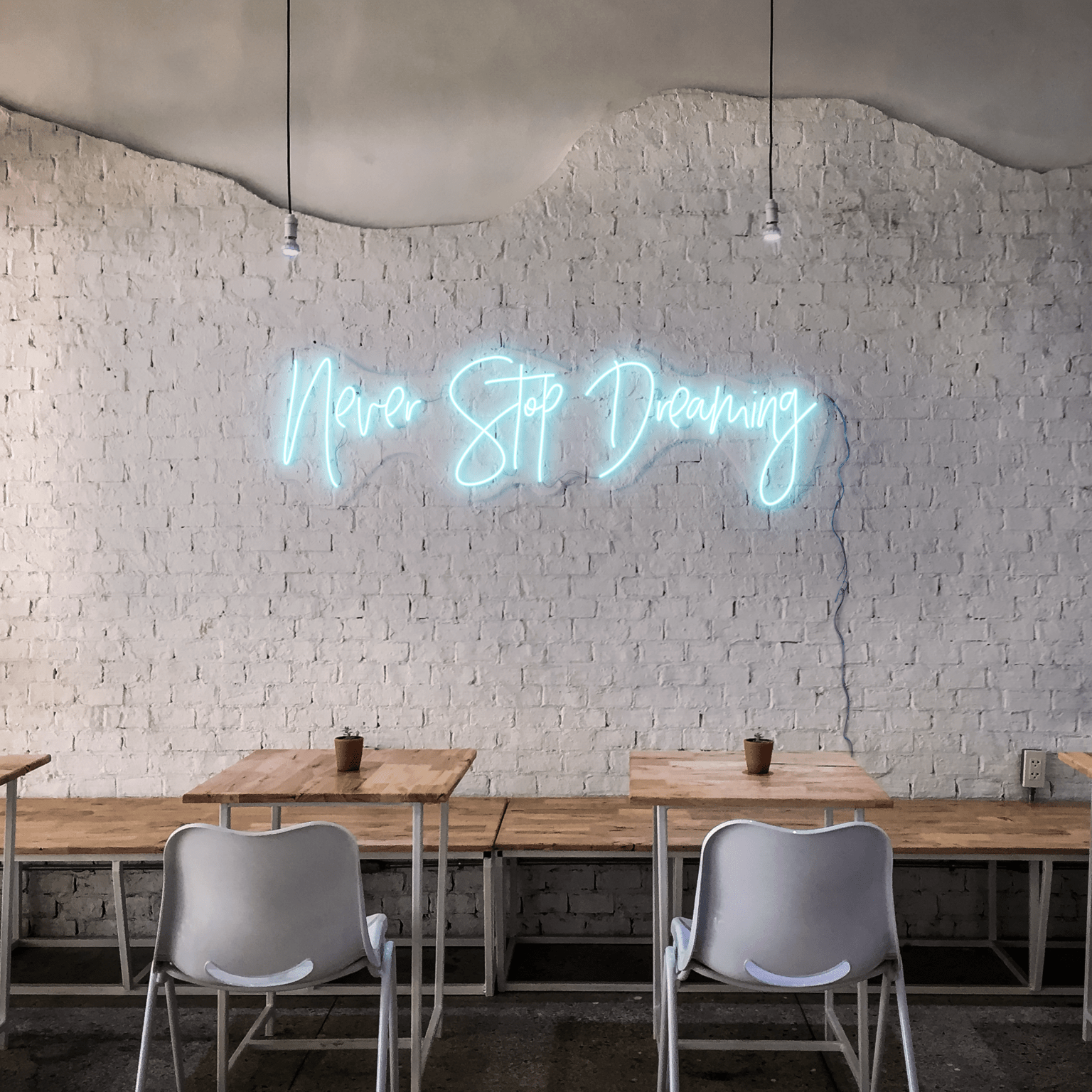 10 NEON SIGNS YOUR WALLS NEED RIGHT NOW!