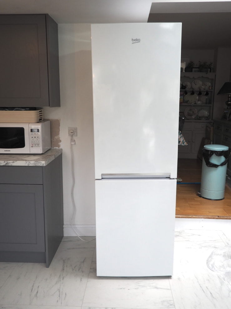 How To Makeover A Fridge For £10 With This Clever DIY Hack