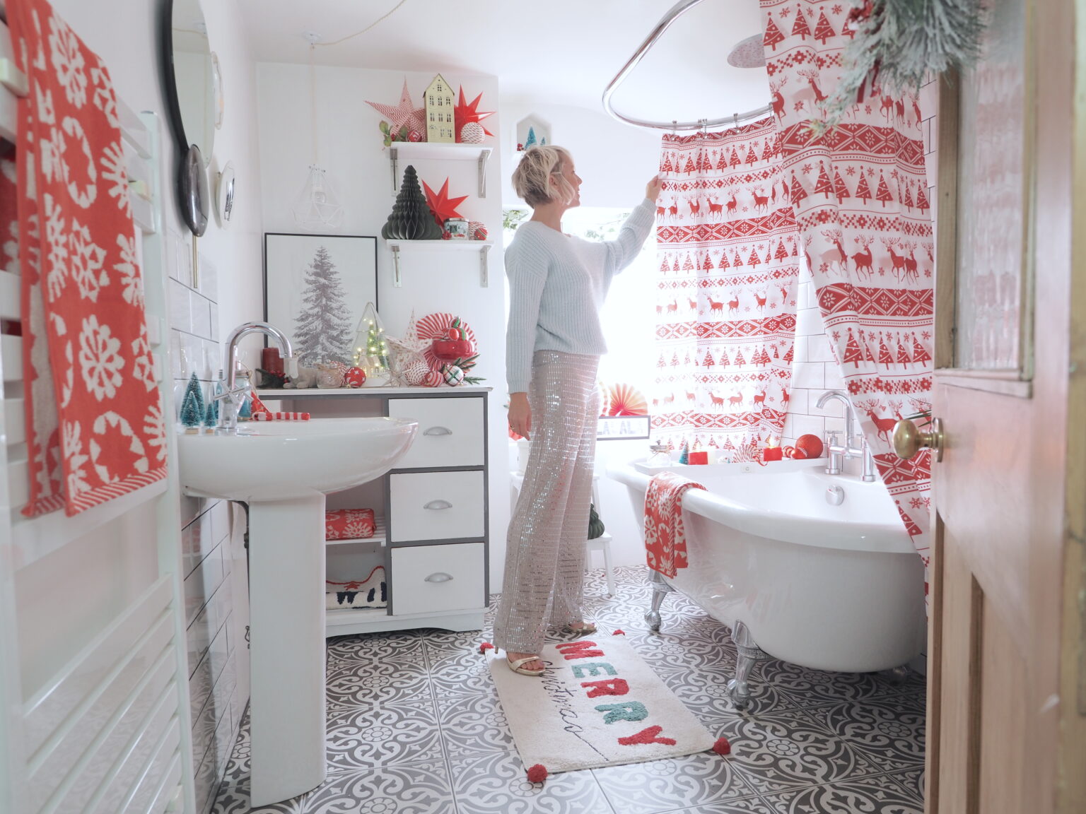 How To Style A Festive Christmas Bathroom This Year | Maxine Brady