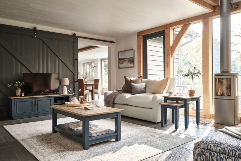 10 Chic Ways to Decorate Your New Home | Maxine Brady | Interior ...